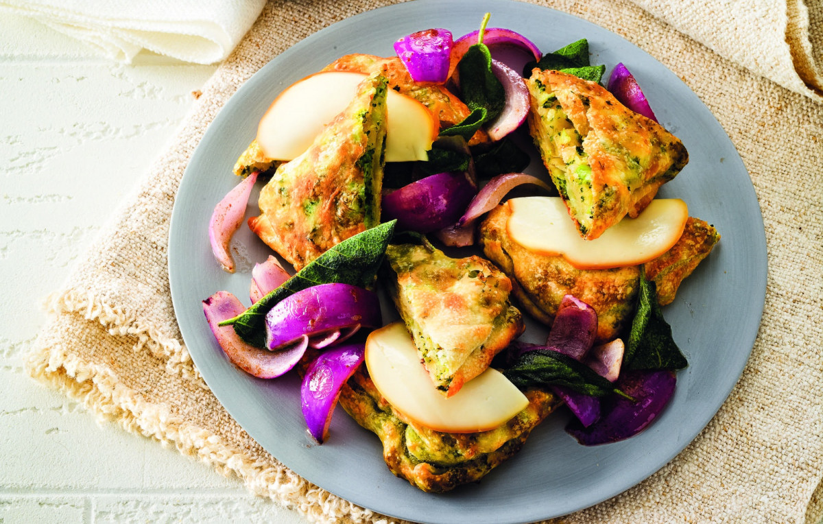 Broccoli Scamorza Triangles Recipe - La Cucina Italiana