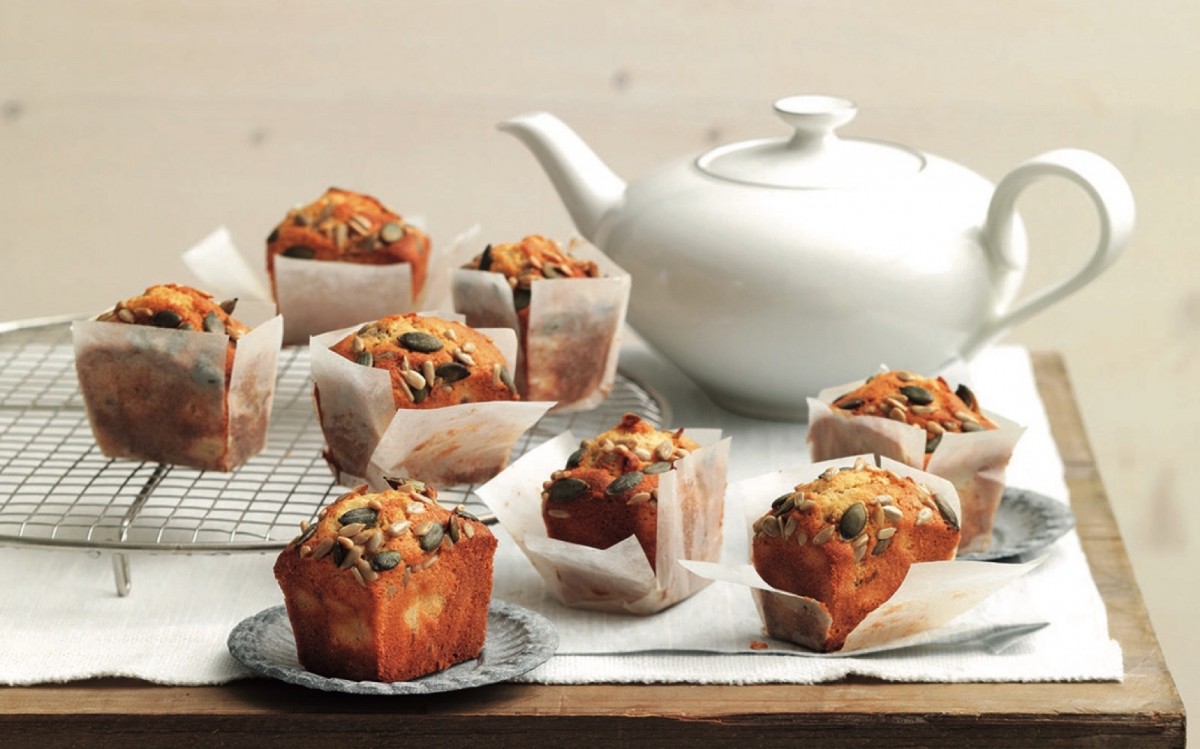 Recipe for mini smoked tea cakes - La Cucina Italiana Recipe - La ...