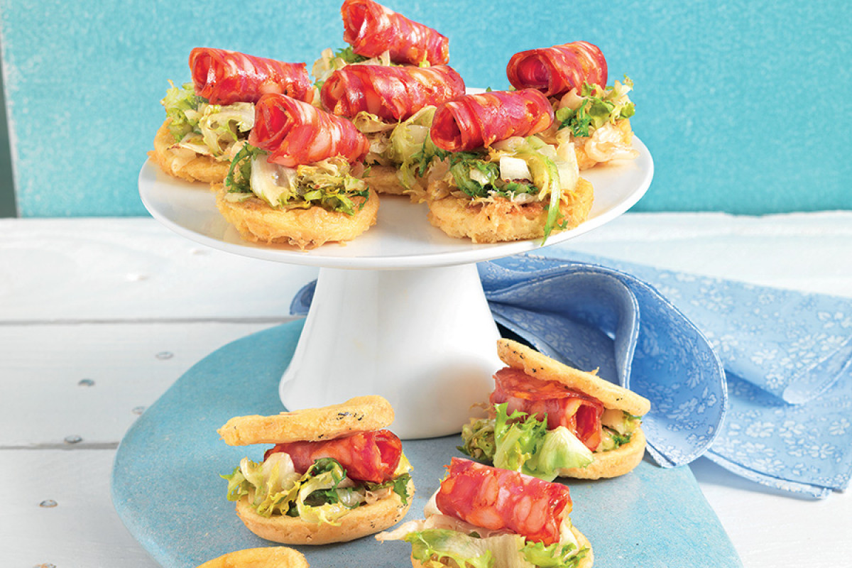 Mini Fried Toasts with Spicy Sausage and Endive Recipe - La Cucina Italiana