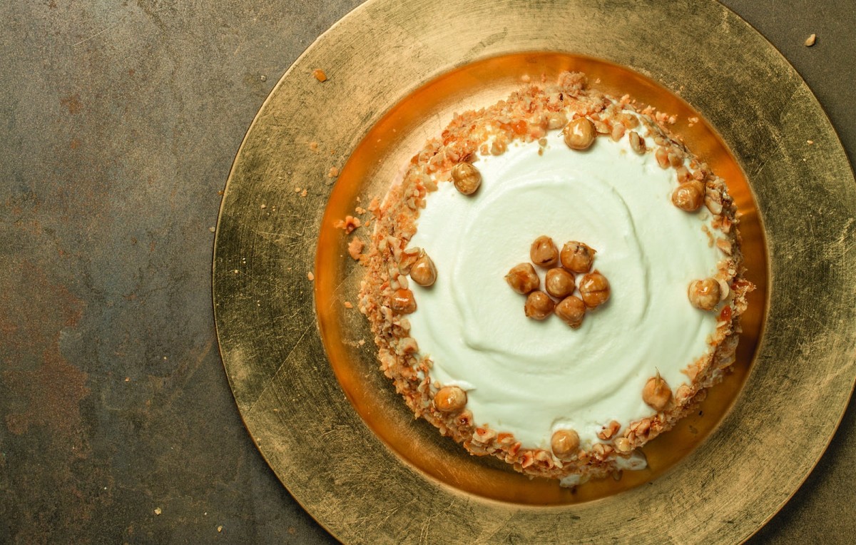 Hazelnut Crunch Cake Recipe - La Cucina Italiana
