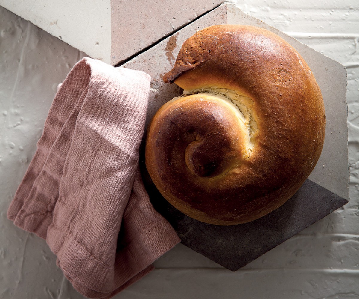 Fruit Pastry Roll Recipe - La Cucina Italiana