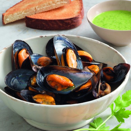 How to Clean Mussels (and 10 Tasty Ideas to Enjoy them!) - La Cucina ...