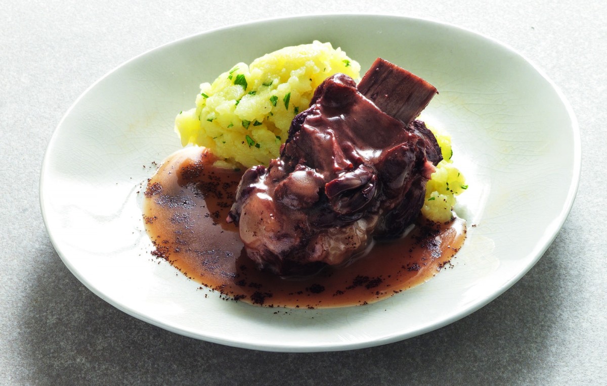 Coffee-Glazed Pork Ribs Recipe - La Cucina Italiana