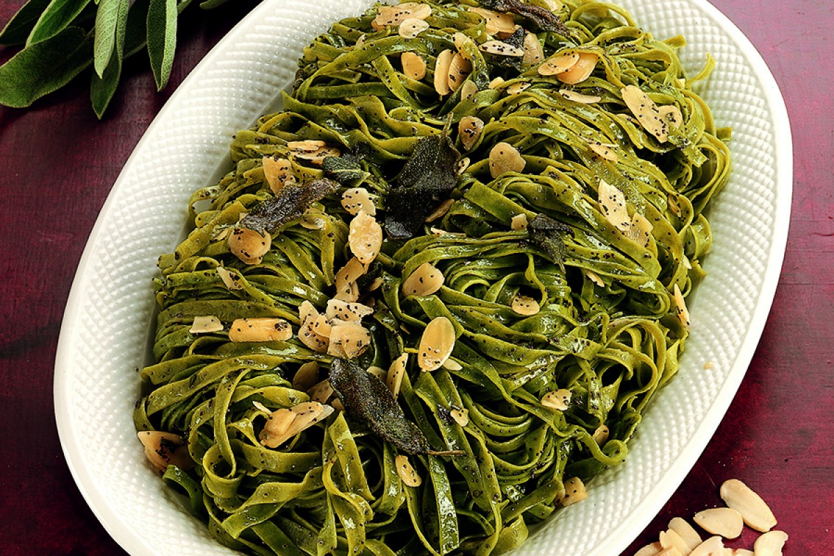 Green Tagliatelle With Poppy Seeds and Almonds Recipe - La Cucina Italiana
