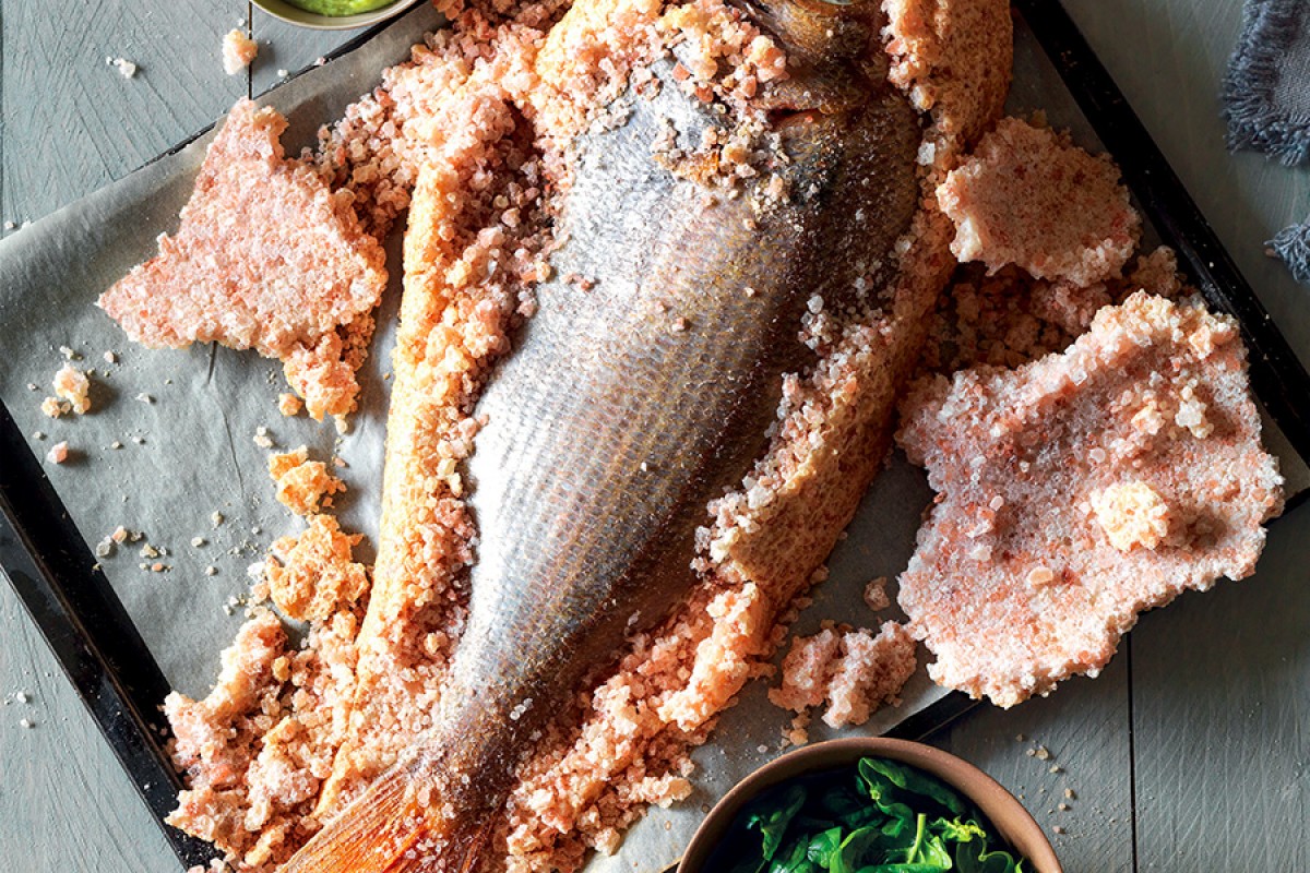 Porgy with Pink Salt Recipe - La Cucina Italiana