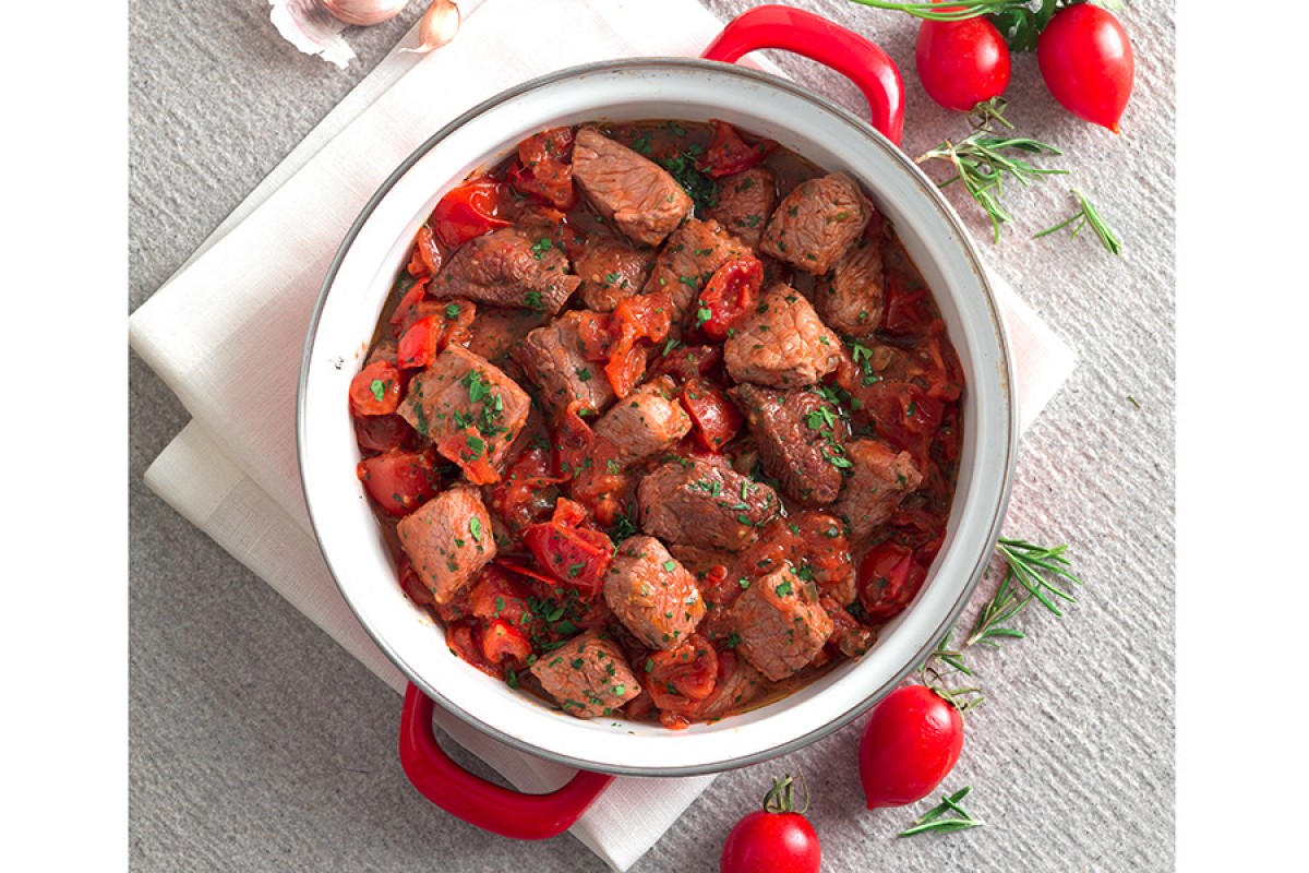 Beef Tidbits in Rustic Pizzaiola Sauce Recipe - La Cucina Italiana