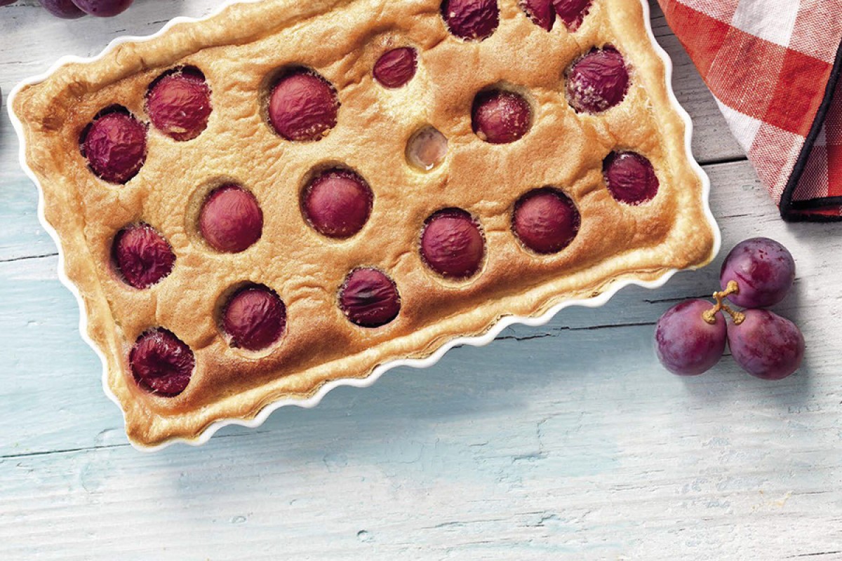 Grape Custard Pie in Puff Pastry Recipe - La Cucina Italiana
