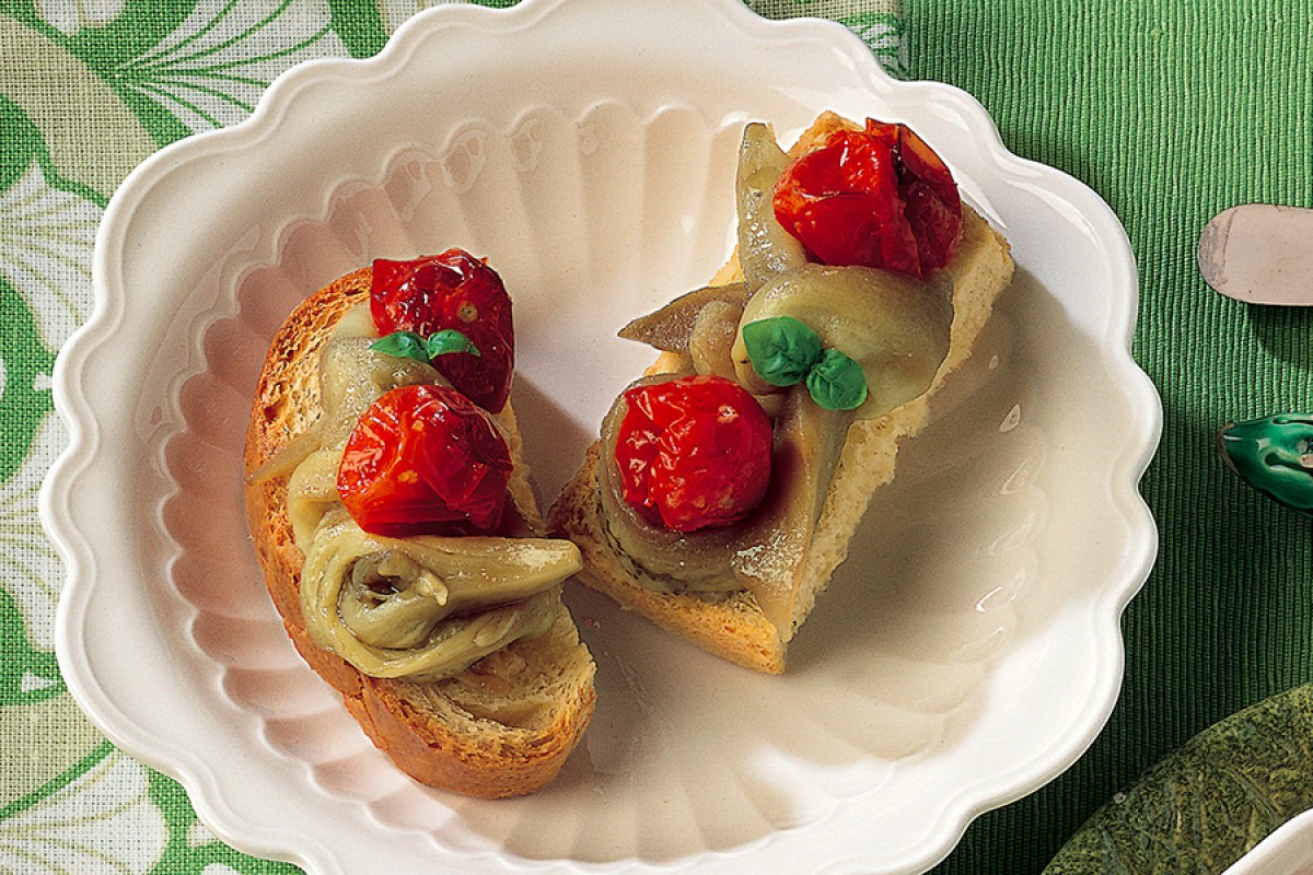 Basil Crostini with Eggplant Recipe - La Cucina Italiana