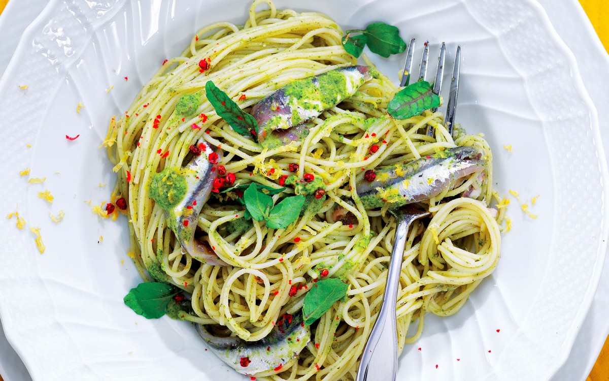 Spaghetti With Anchovies Marinated in Watercress Pesto Recipe - La ...