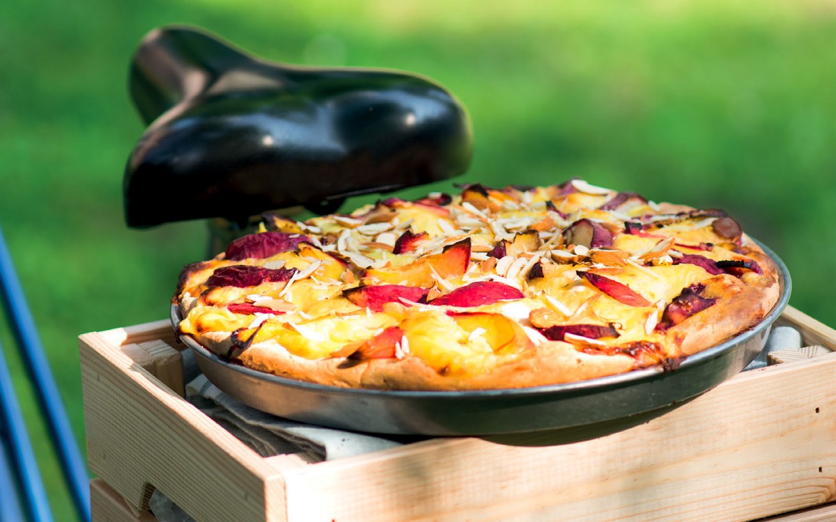 Peach Focaccia with Cream Recipe - La Cucina Italiana