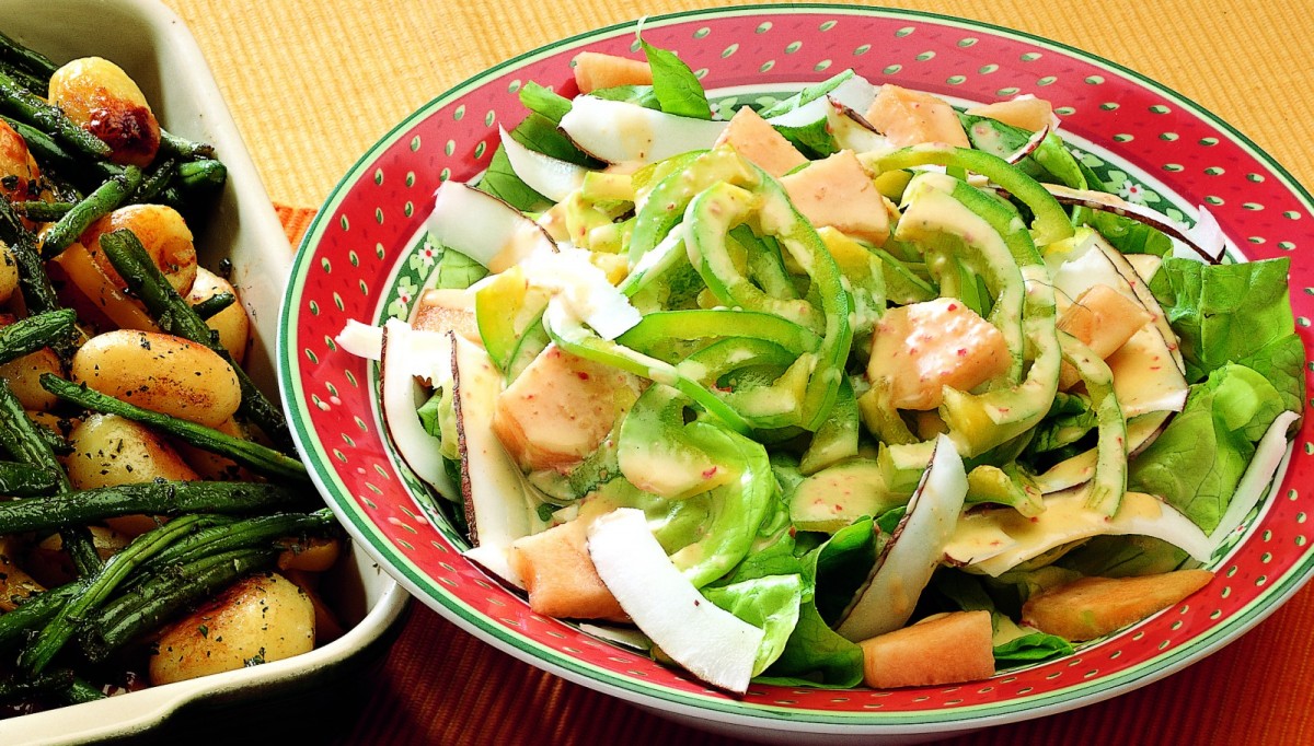 Exotic Salad with Turmeric and Yogurt Recipe - La Cucina Italiana