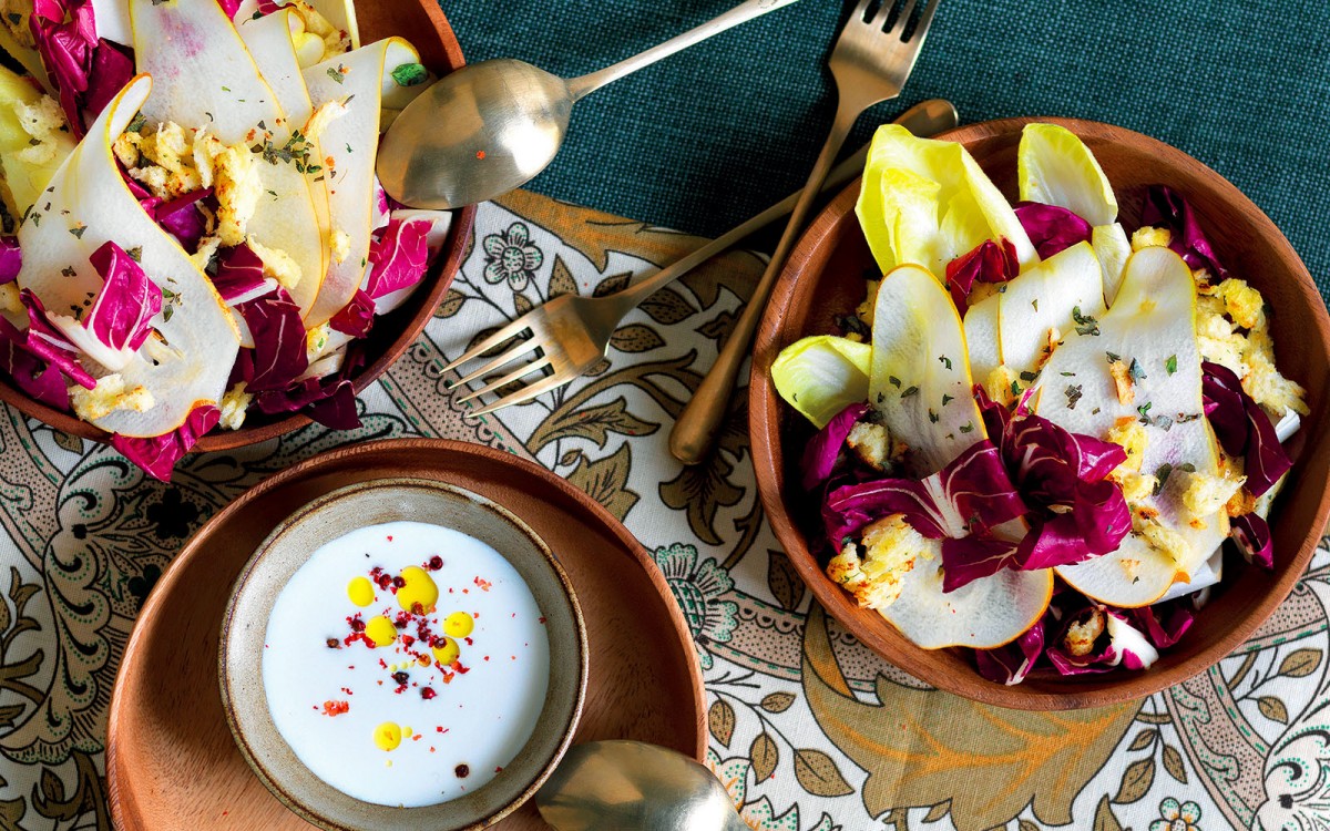 Endive, Radicchio and Pears with Herb Bread Recipe - La Cucina Italiana