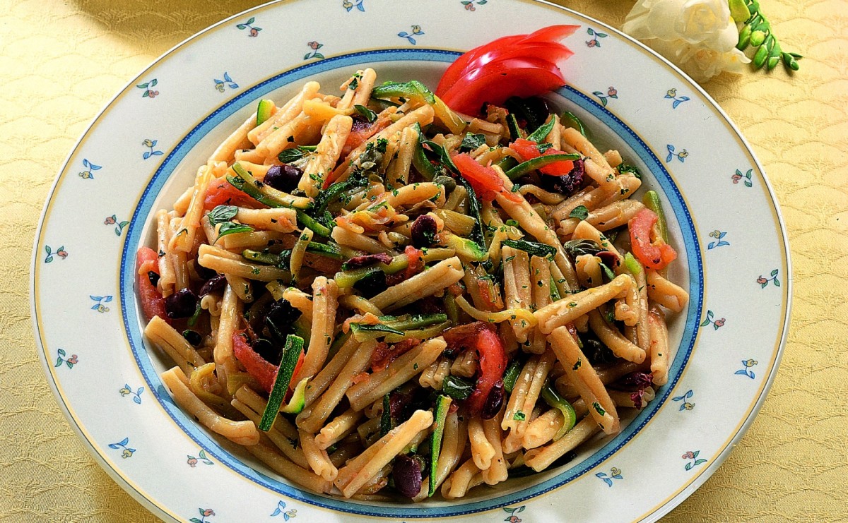 Pasta With Taggiasca Olives Recipe - La Cucina Italiana
