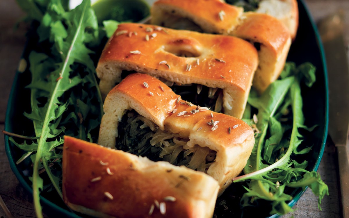 Onion pie Recipe - La Cucina Italiana