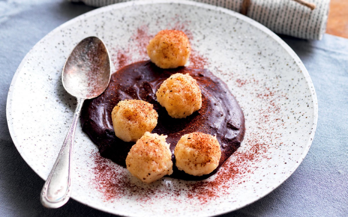 Chocolate Dessert Dumplings Recipe - La Cucina Italiana