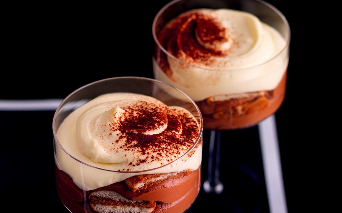 Tiramisu with chocolate Recipe - La Cucina Italiana