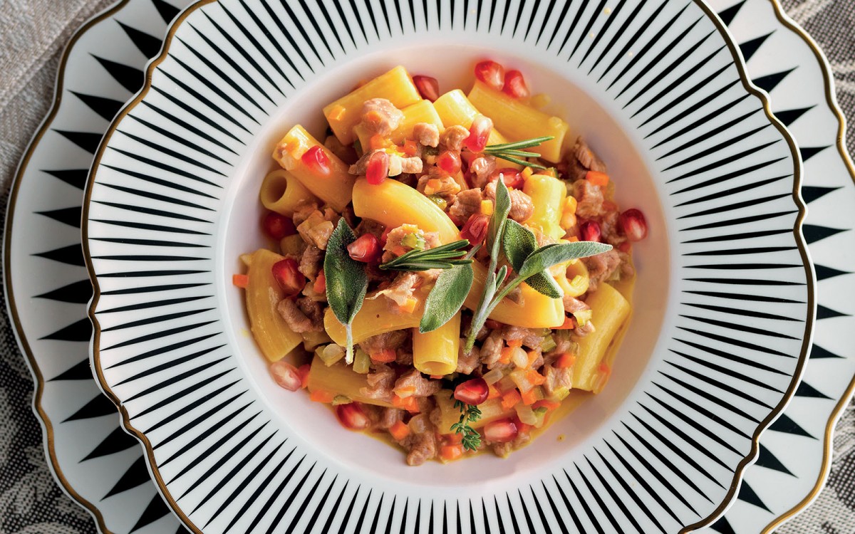 Macaroni with Ragù Recipe - La Cucina Italiana