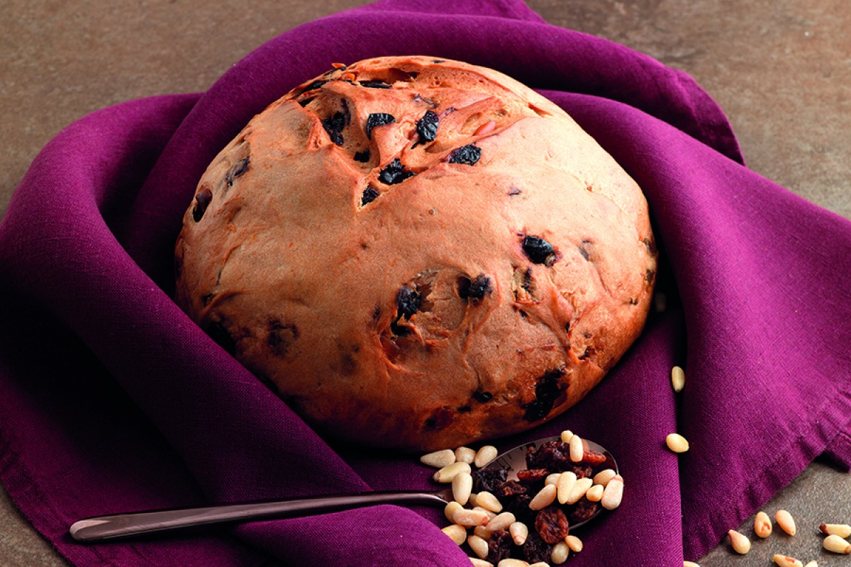 Genoa Cake Recipe - La Cucina Italiana