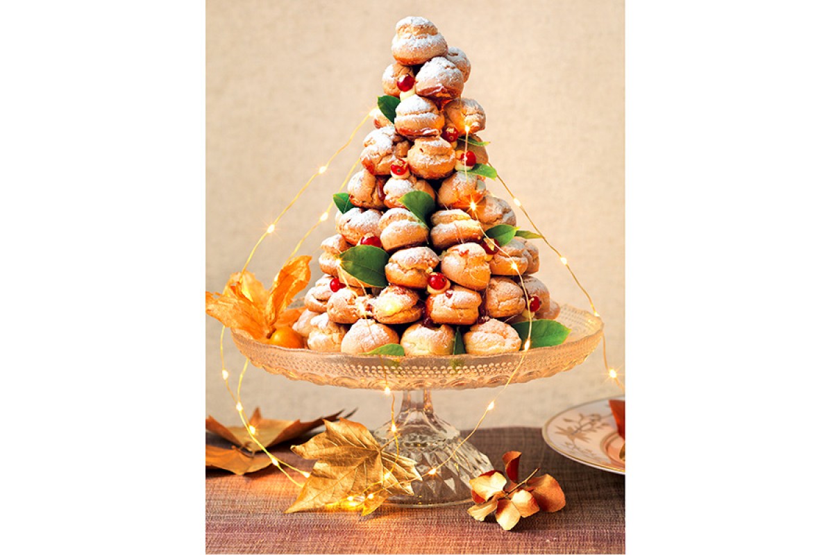 Beignet Tree with Lemon Cream Recipe - La Cucina Italiana