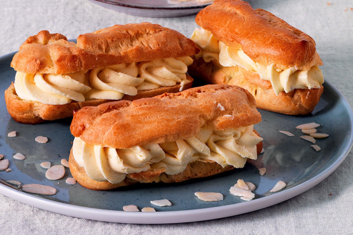 Olive Oil Éclairs with Almond Cream Recipe - La Cucina Italiana