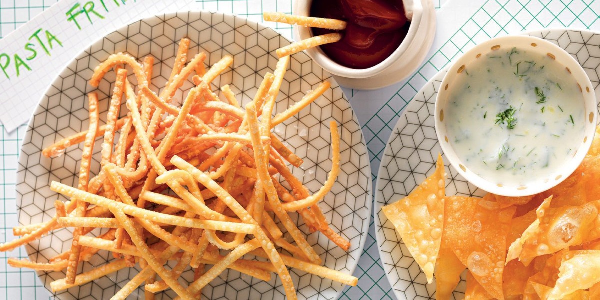 Crispy Sweet (Or Savory) Fried Pasta Straws Recipe - La Cucina Italiana