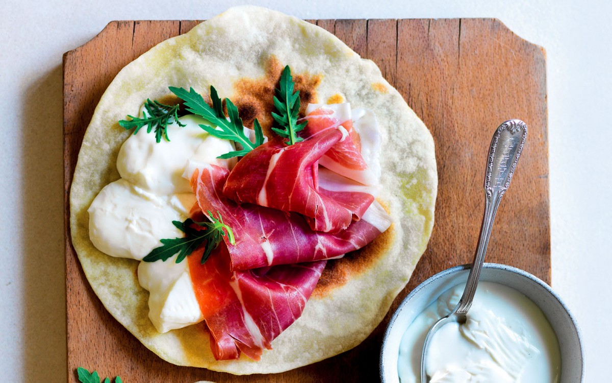 Piadina Recipe - La Cucina Italiana